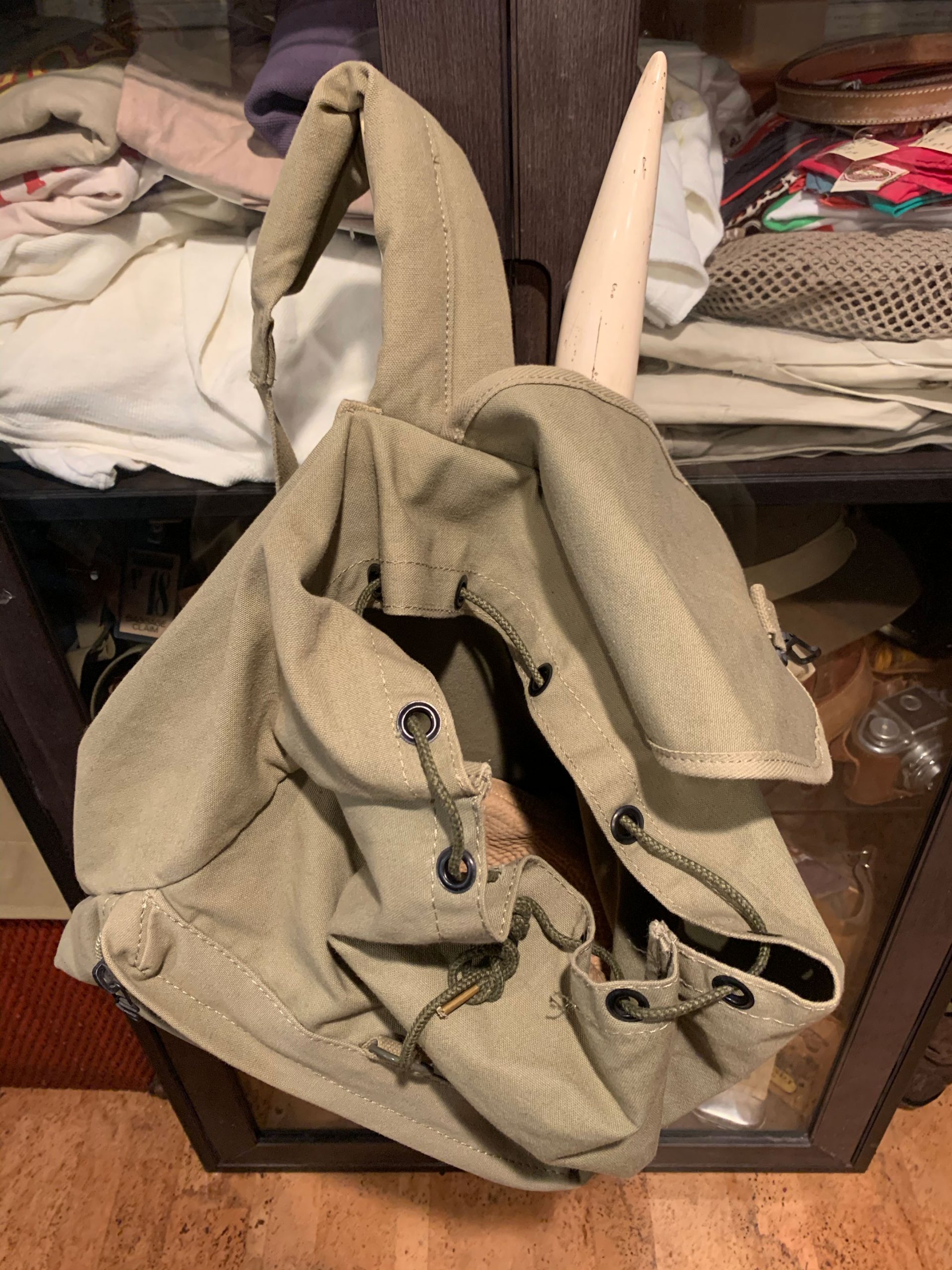 Israeli Paratrooper Duffle and Backpack – Abandoned Republic